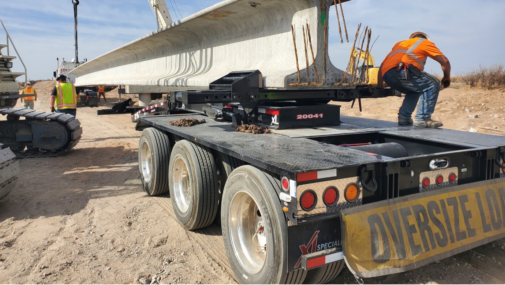 5 Common Heavy Loads | State Tractor Trucking | Heavy Equipment Movers ...